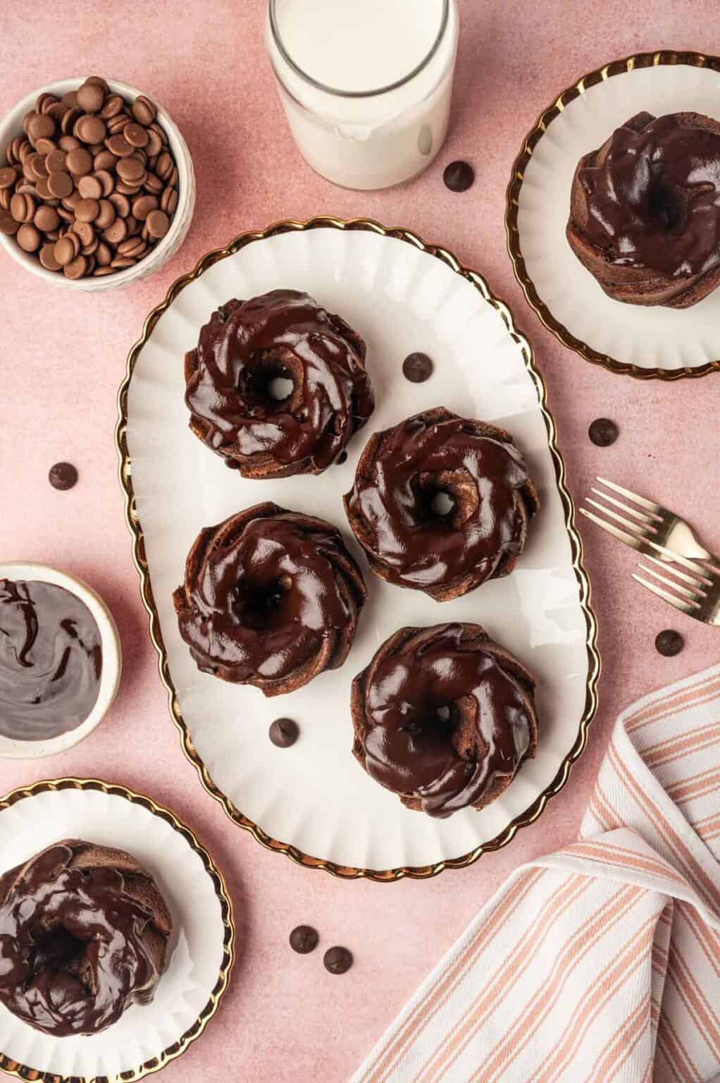 Mini Chocolate Bundt Cakes With Chocolate Ganache - Food Exit Recipes