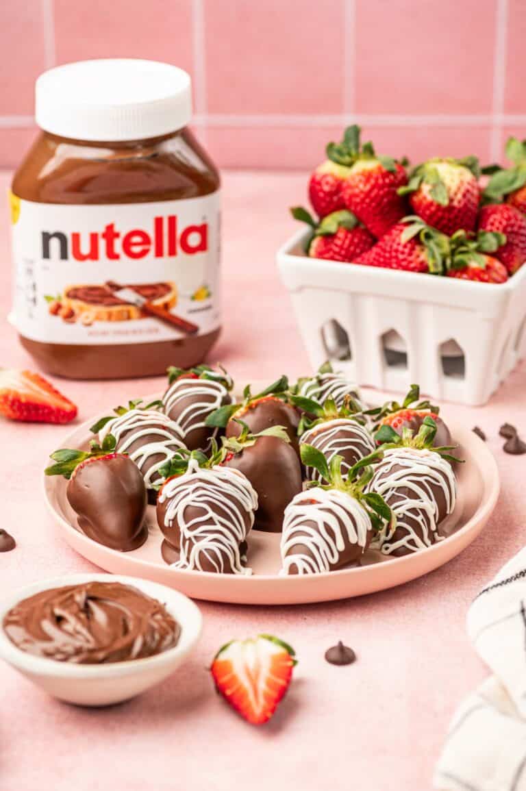 Nutella Covered Strawberries - Food Exit Recipes