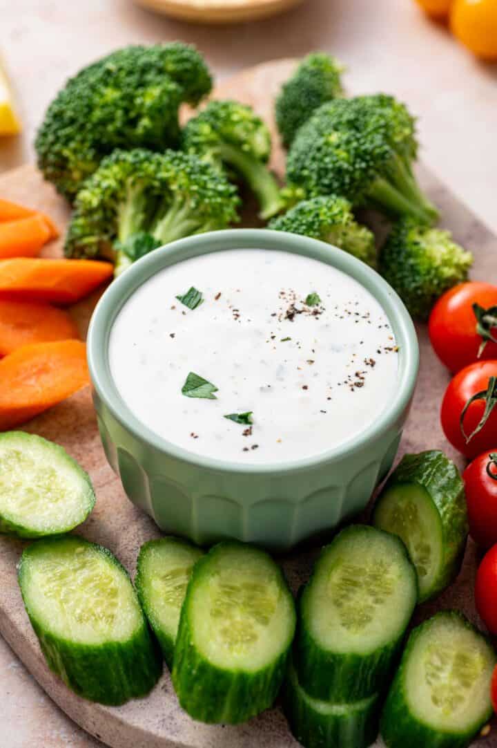 Parmesan Ranch Dip Recipe (Garlic ranch dressing) - Food Exit Recipes