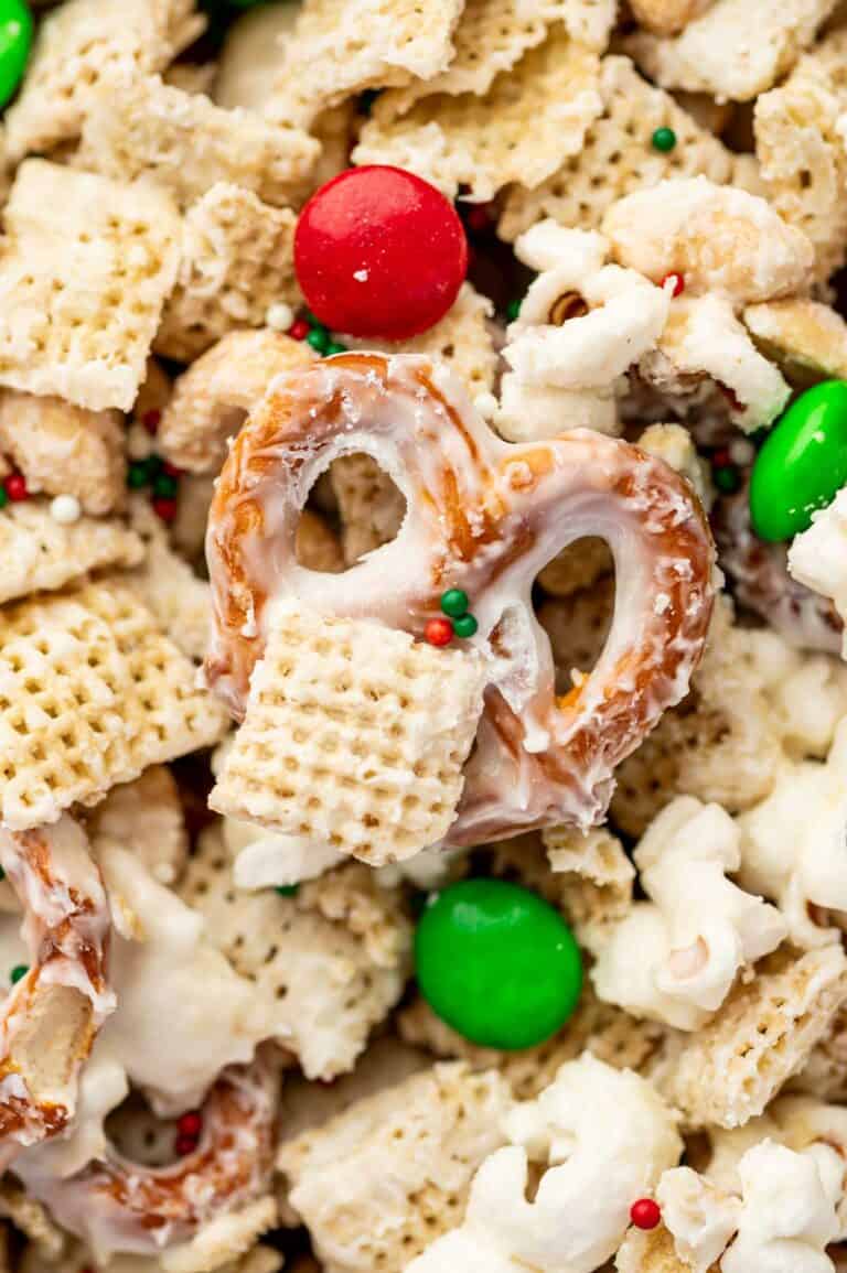 Christmas Crunch Recipe (Easy Holiday Snack Mix) - Food Exit Recipes