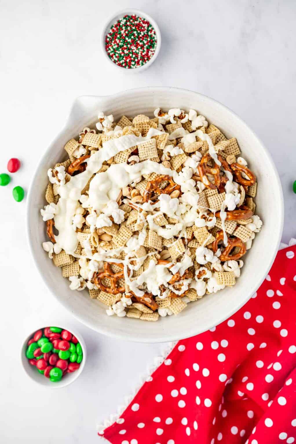 Christmas Crunch Recipe (Easy Holiday Snack Mix) - Food Exit Recipes