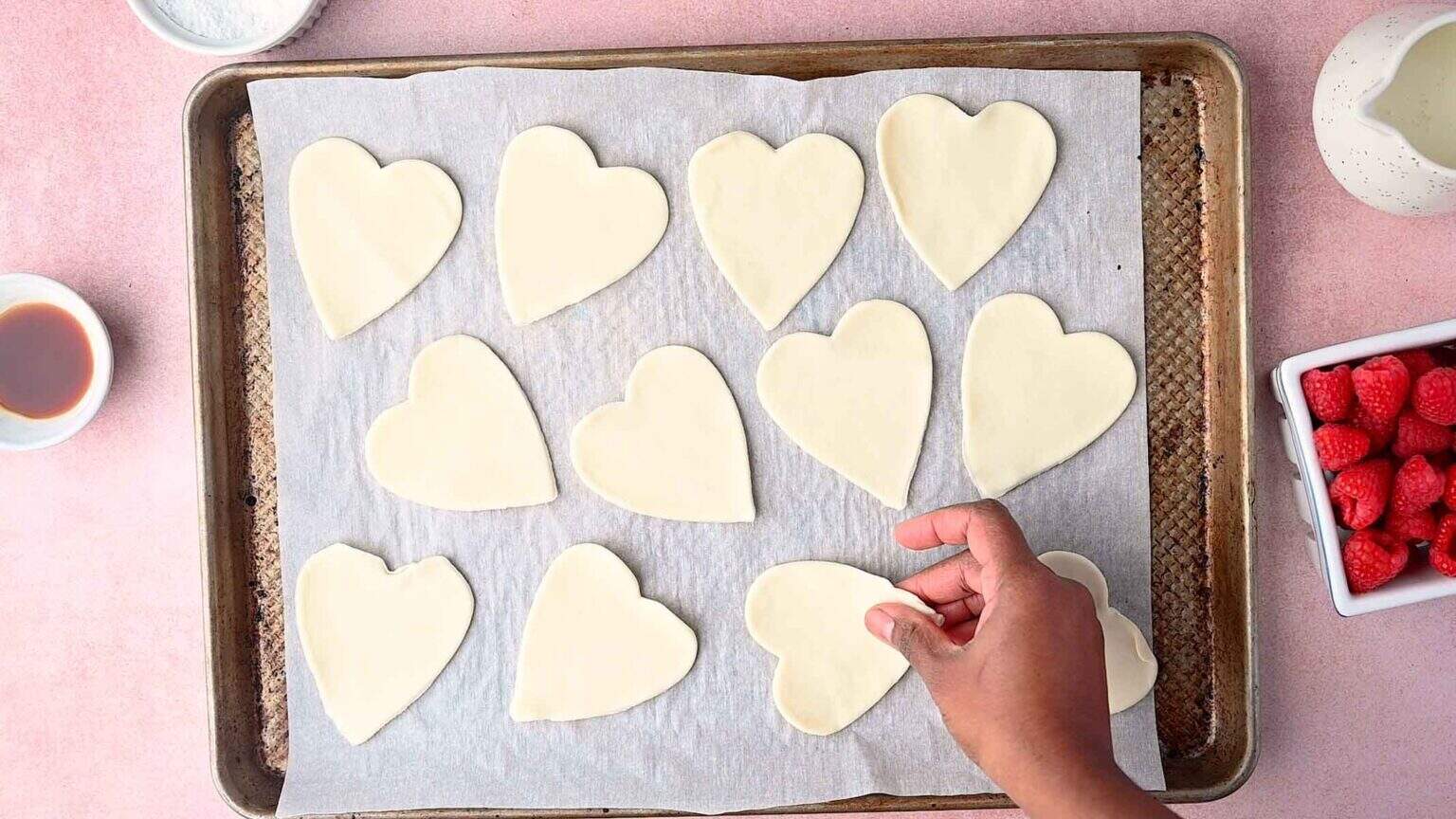 Puff Pastry Hearts with Raspberries (Valentine’s Day) - Food Exit Recipes